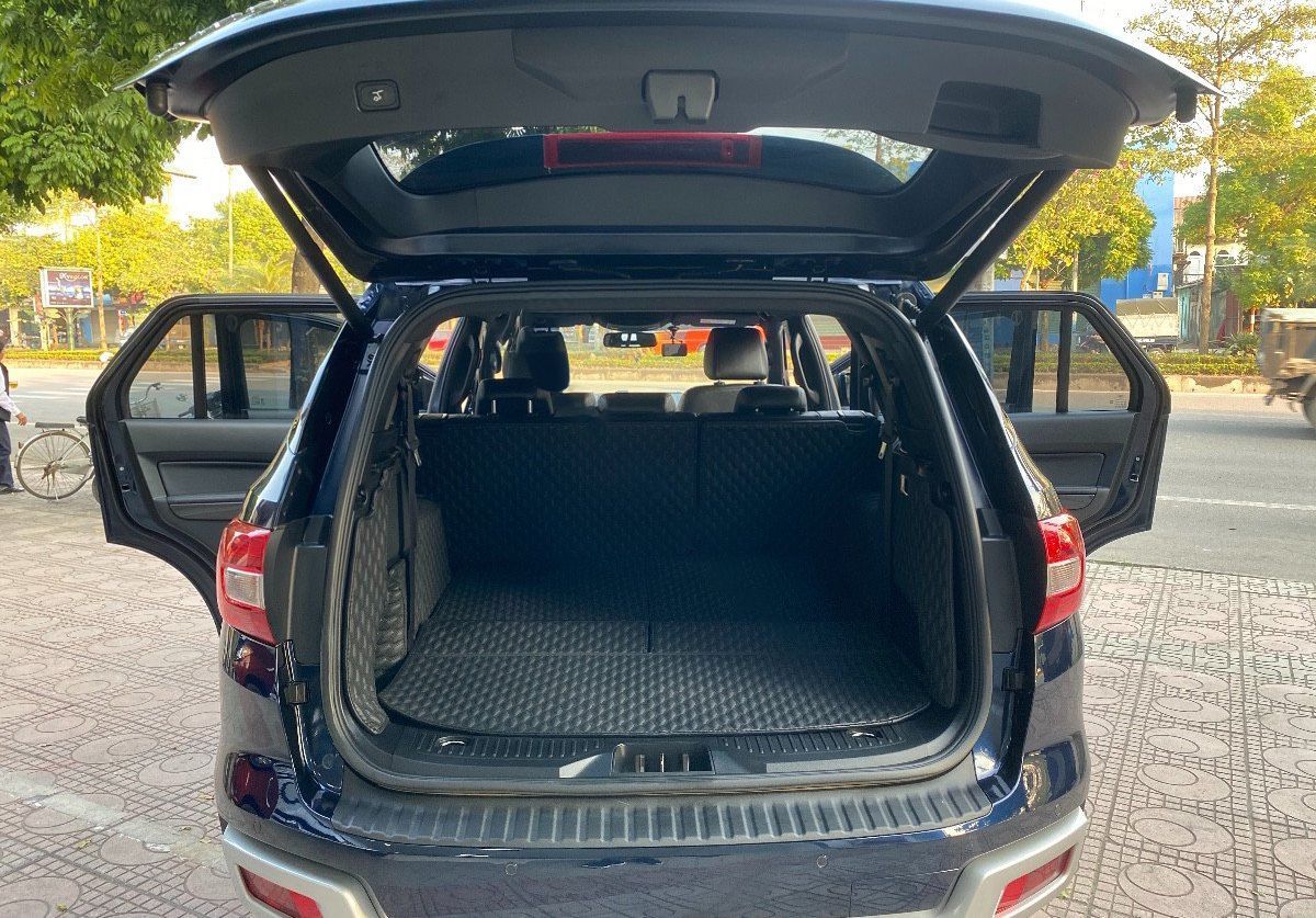 Ford Everest Titanium 2021 - Bán Ford Everest Titanium đời 2021, màu ...